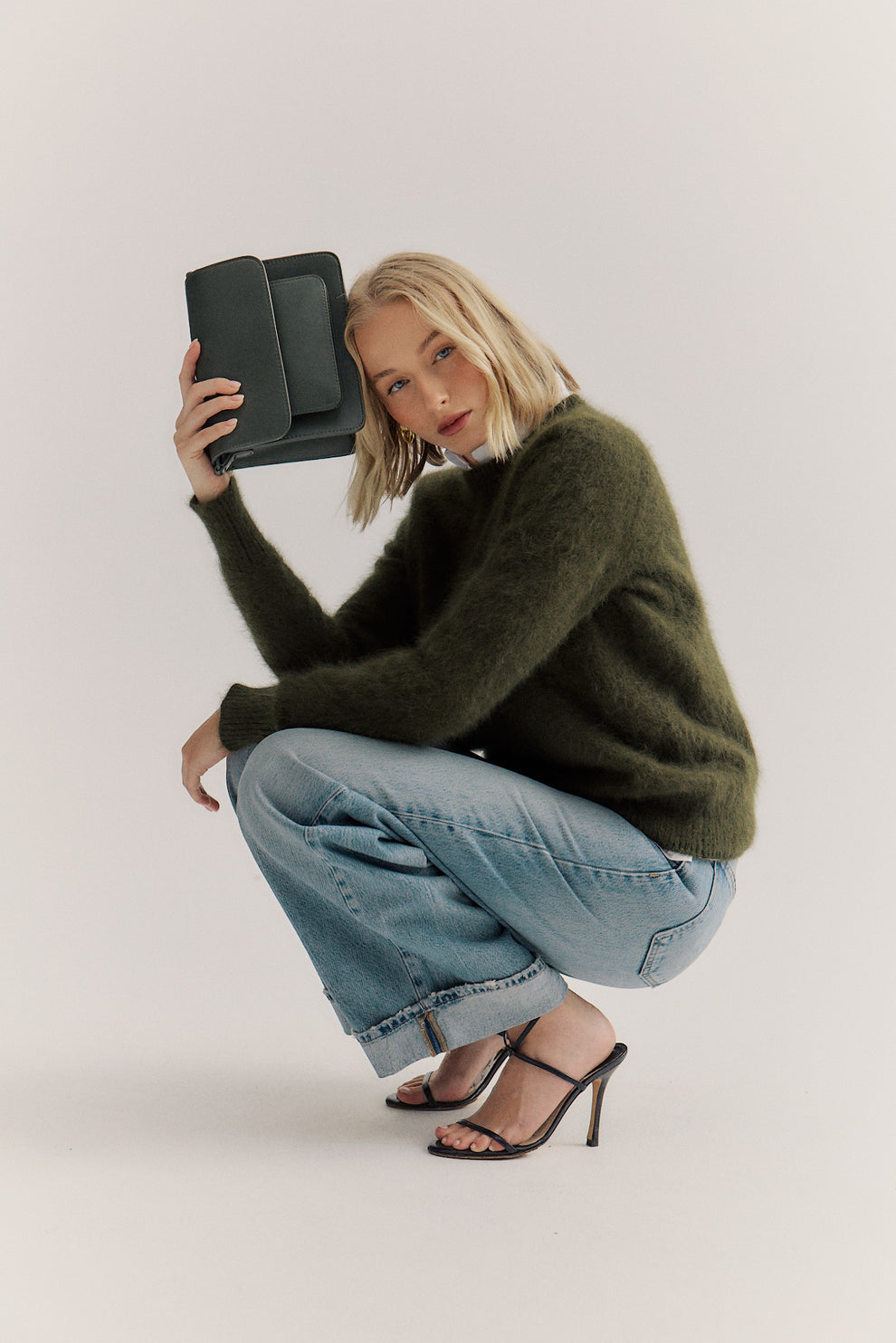 Adele Crew Neck Knit - Moss – WORLD OF NOMADS